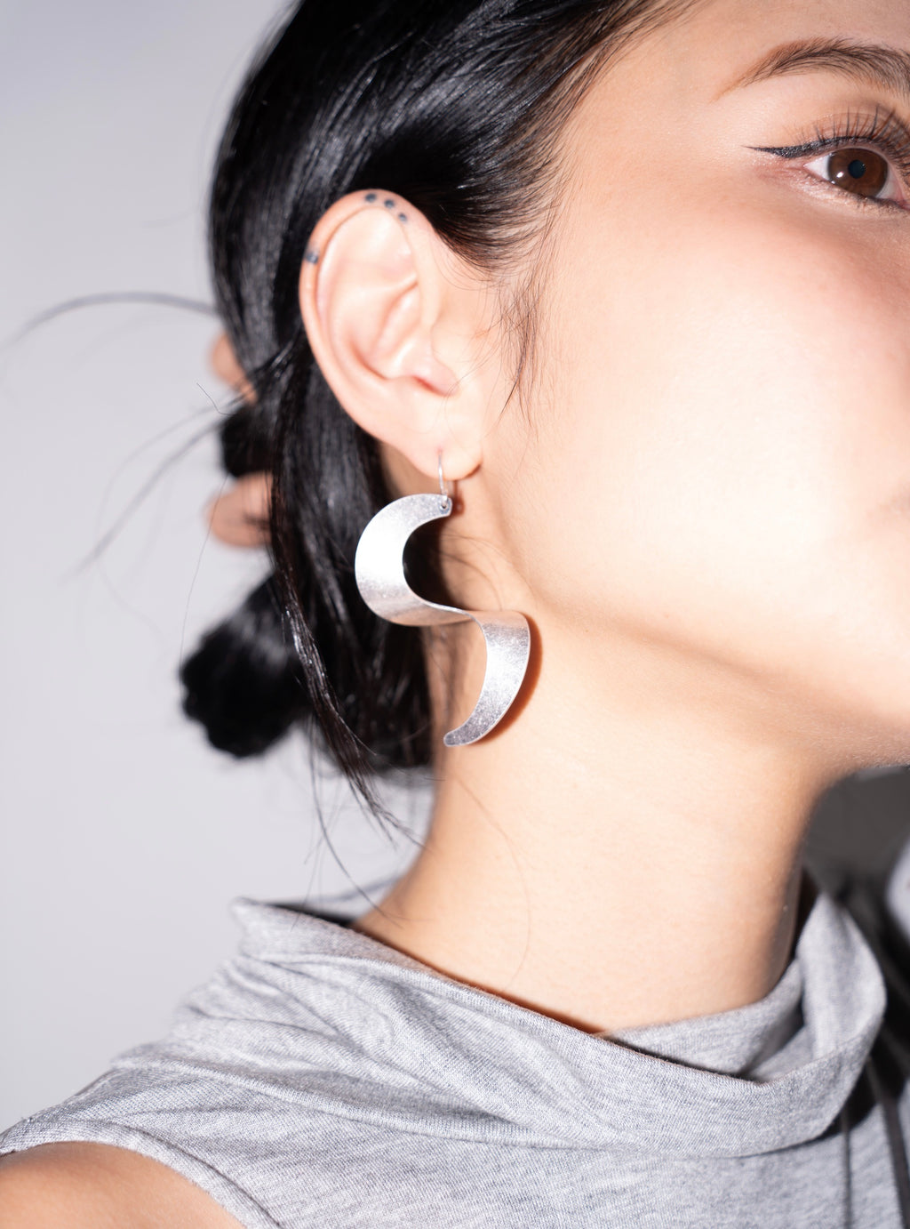 Curly Hook Pierce – JUEMI